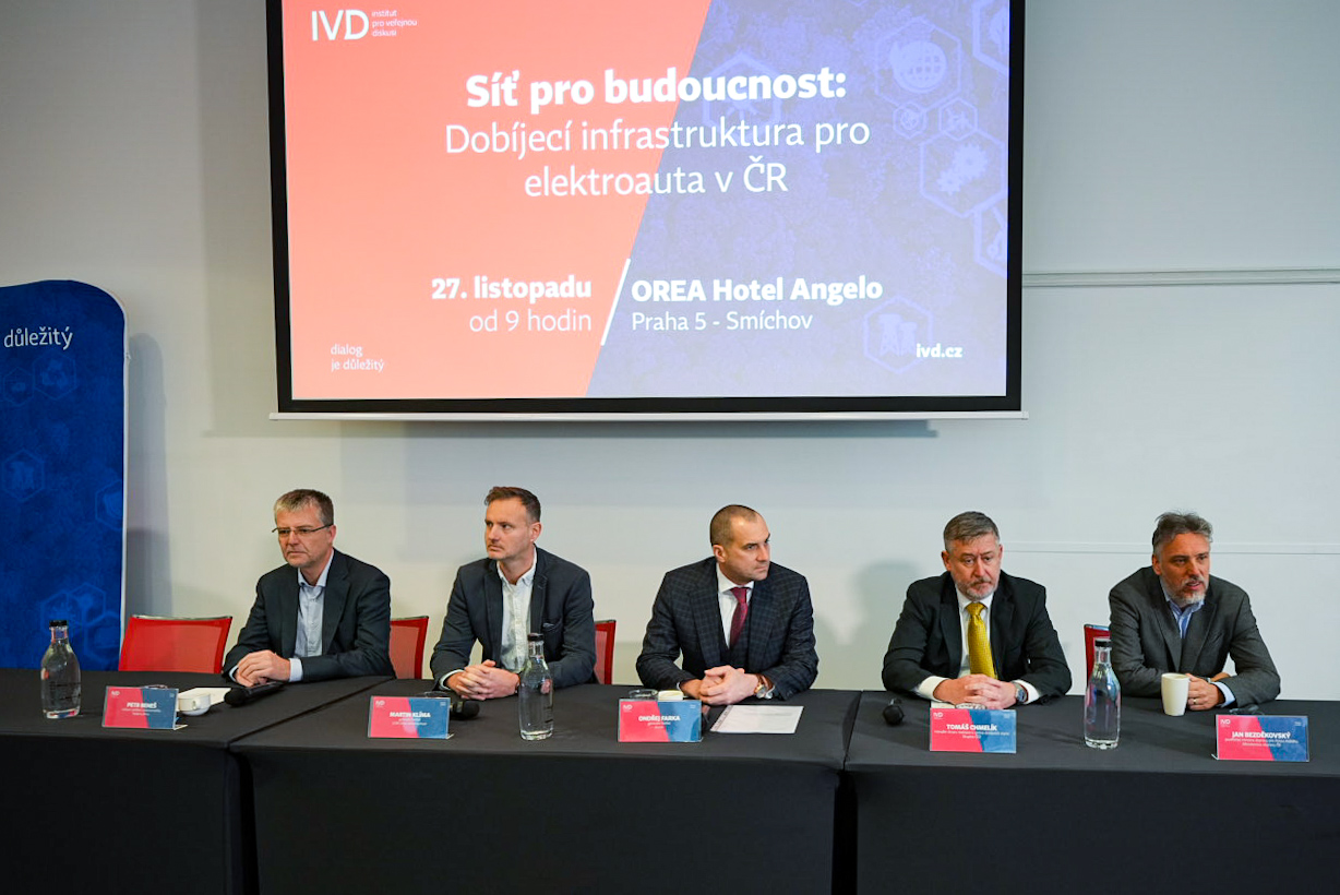 Česko patří k nejrychleji rostoucím trhům elektromobility | Energie 21 ...